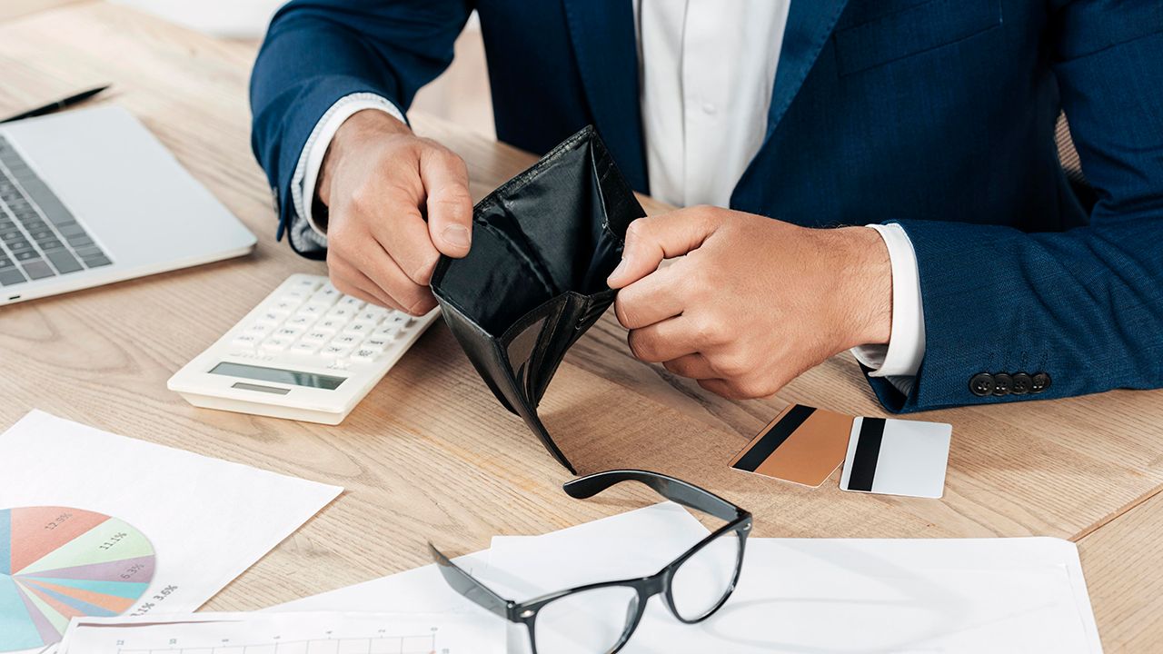 4 ways business owners unknowingly drain their monthly budget