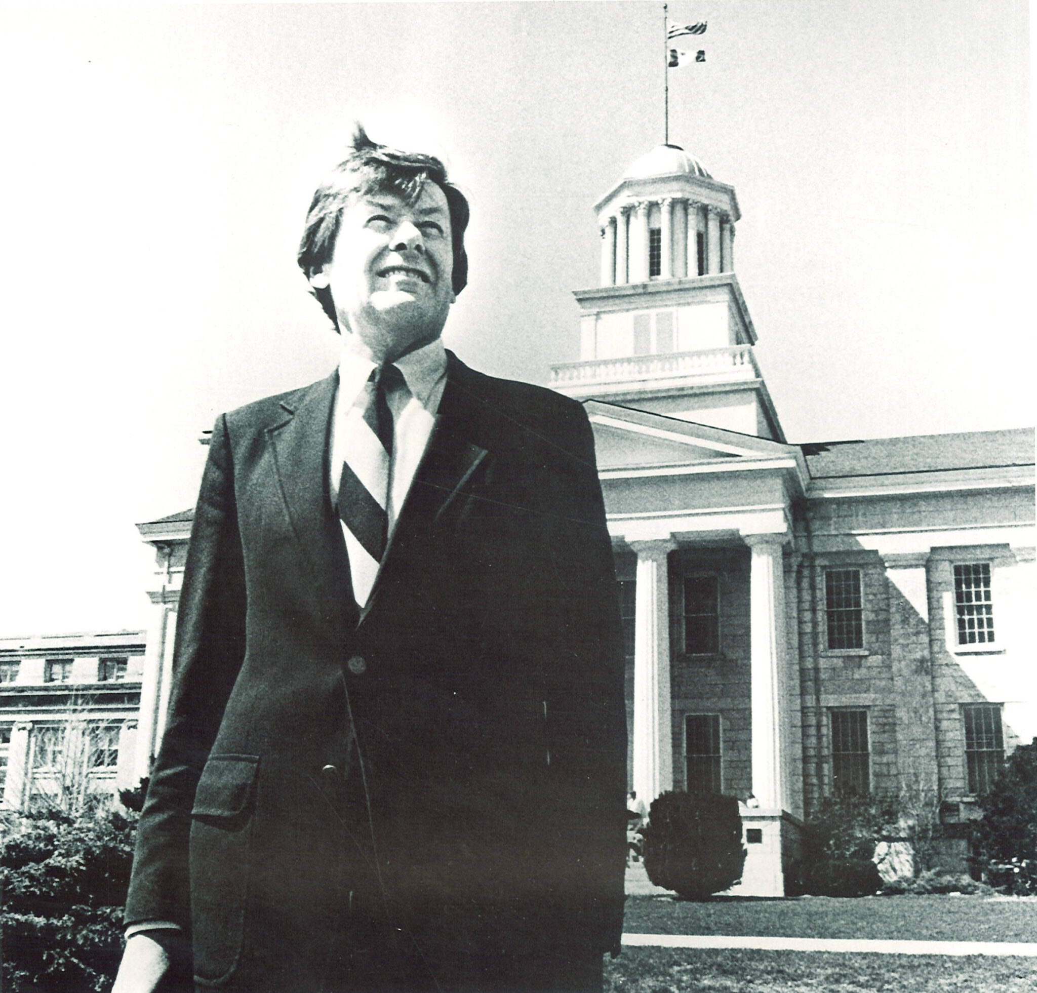 Sandy Boyd, former UI president, dies at age 95