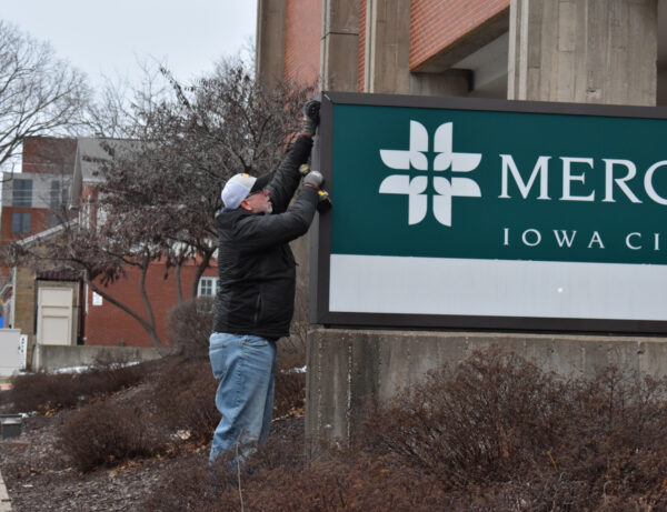 Mercy transitions to UI Health Care Medical Center Downtown